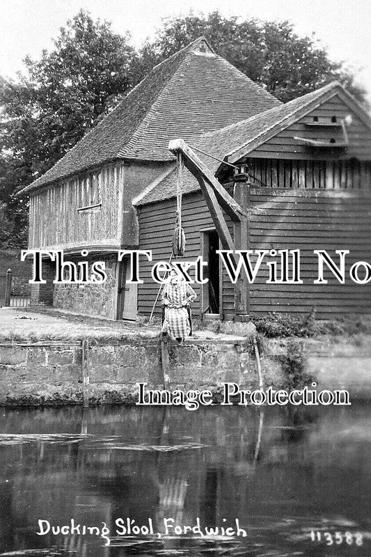 KE 5788 - Ducking Stool, Fordwich, Kent – JB Archive