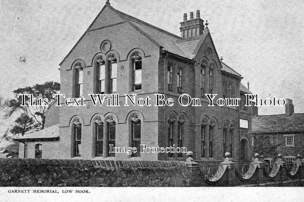 LA 1323 - Garnett Memorial, Low Moor, Clitheroe, Lancashire – JB Archive