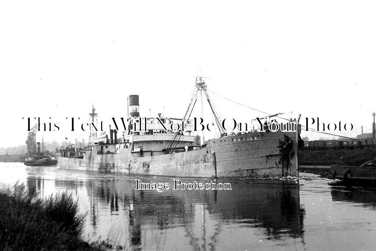 LA 3241 - SS Zamora, Salford, Manchester Ship Canal – JB Archive