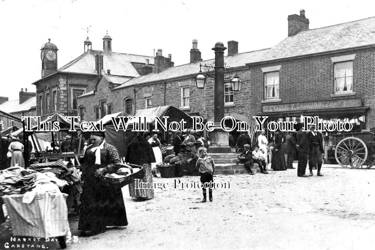 LA 4851 - Market Day, Garstang, Lancashire – JB Archive