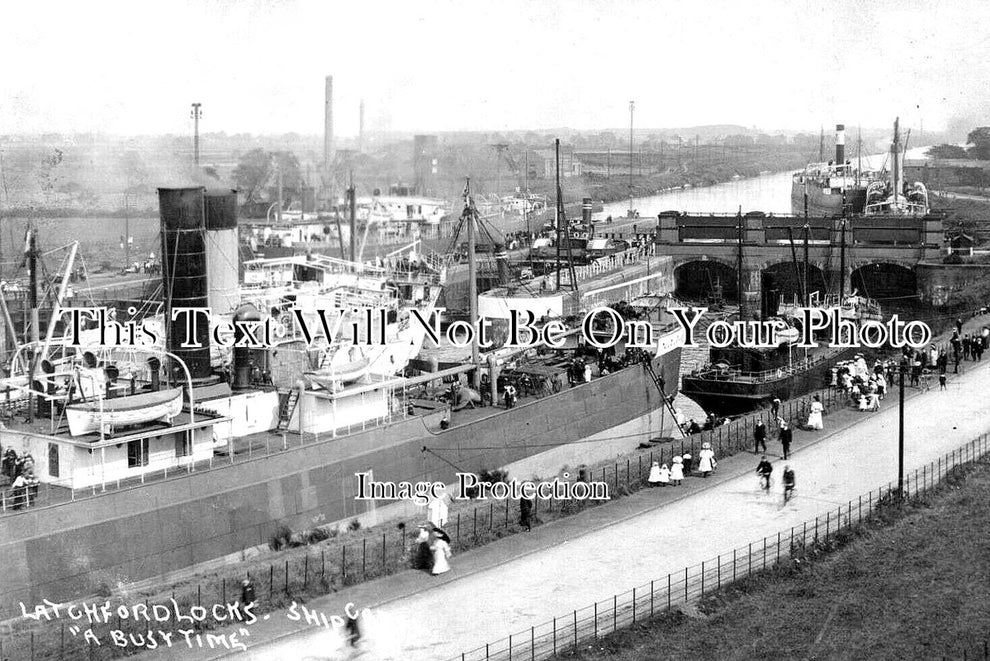 LA 5482 - Latchford Locks, Manchester Ship Canal, Lancashire – JB Archive