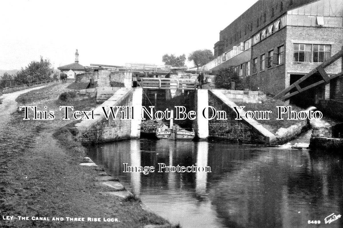 LA 5651 - The Canal & Three Rise Lock, Ley, Lancashire – JB Archive