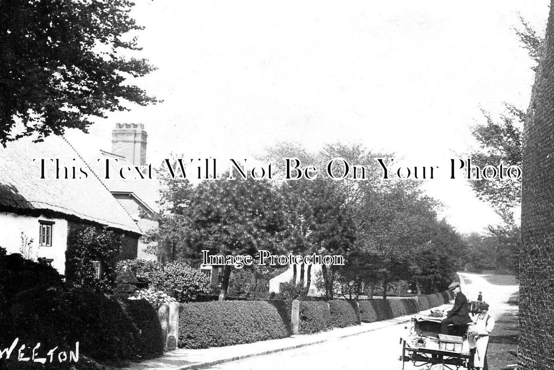 LA 6926 - Weeton, Lancashire – JB Archive
