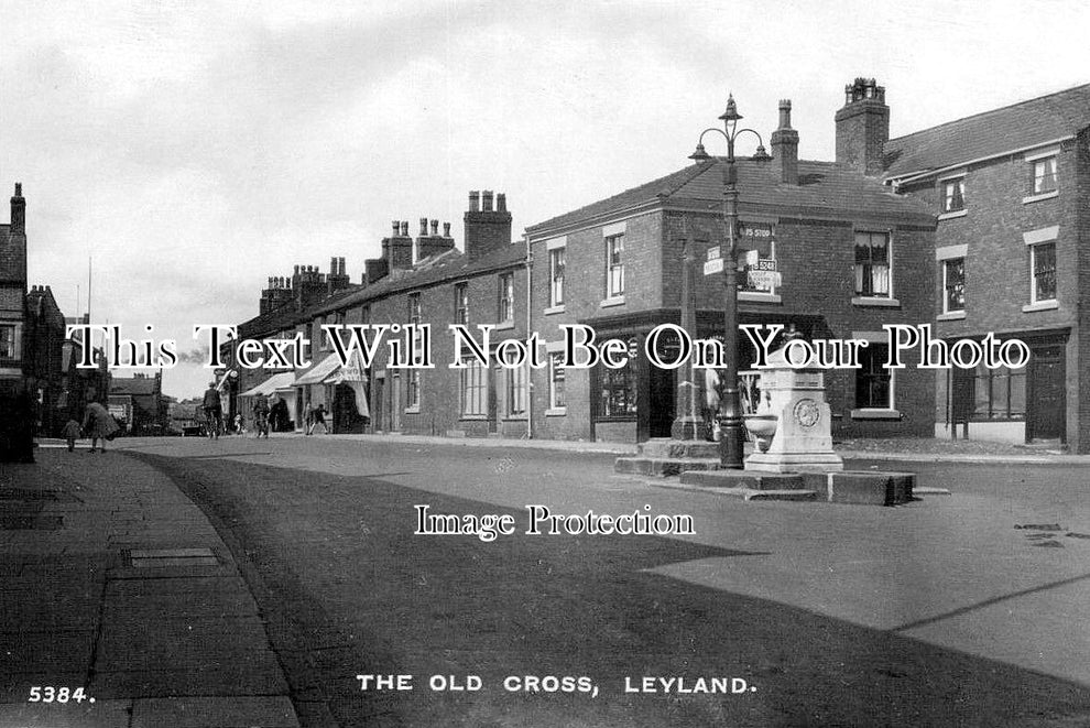 LA 7124 - The Old Cross, Leyland, Lancashire – JB Archive