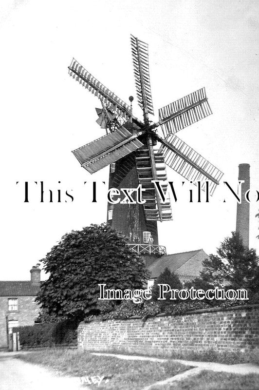 LI 2825 - Bardney Windmill, Lincolnshire – JB Archive