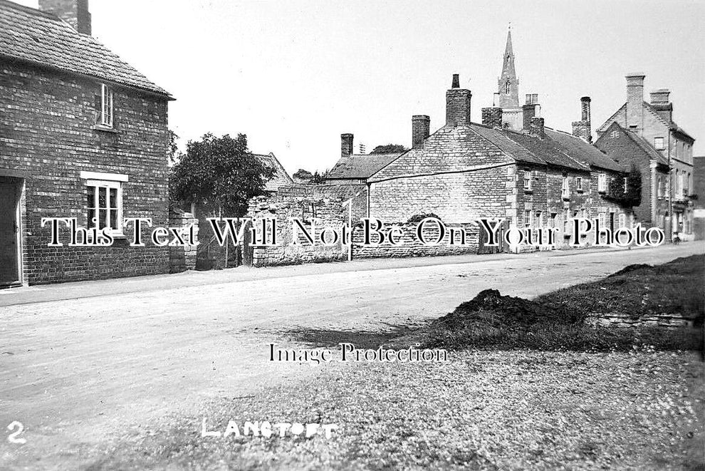 LI 3037 - Langtoft, Lincolnshire – JB Archive