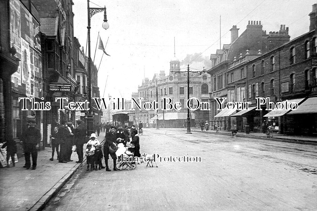 LI 3168 - Cleethorpes Road, Grimsby, Lincolnshire – JB Archive