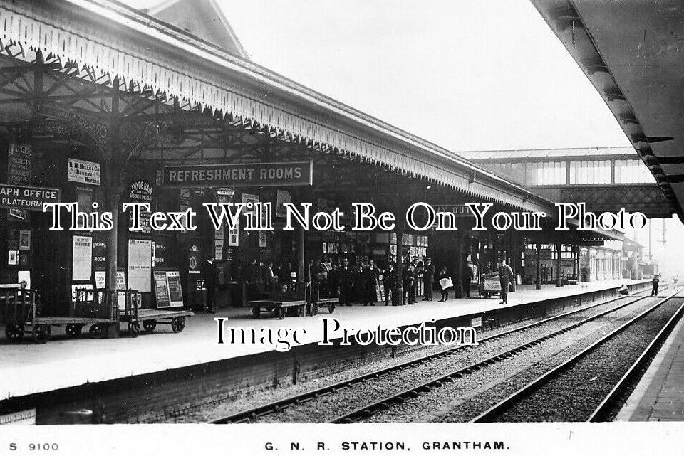 LI 3585 - Grantham Railway Station, Lincolnshire – JB Archive