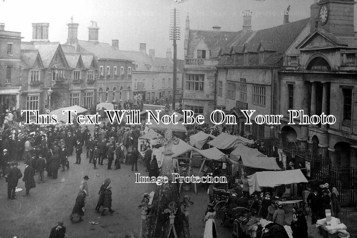 LI 472 -Bourne Market, Lincolnshire c1909 – JB Archive