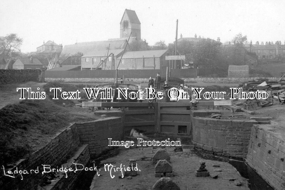 LI 649 - Ledgard Bridge Dock, Mirfield, Yorkshire – JB Archive