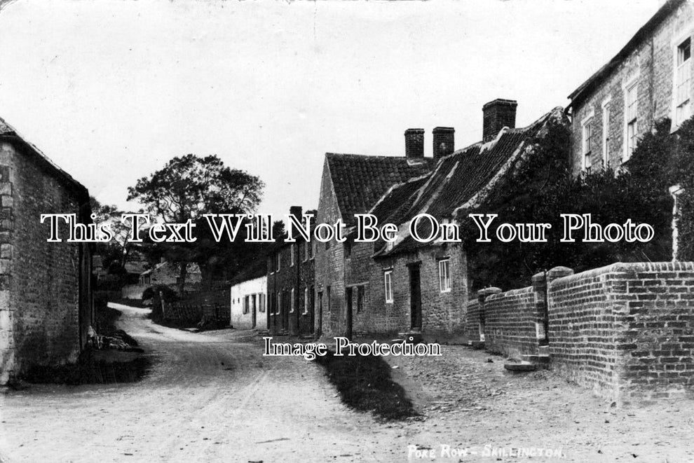 LI 671 - Pore Row, Skillington, Lincolnshire – JB Archive