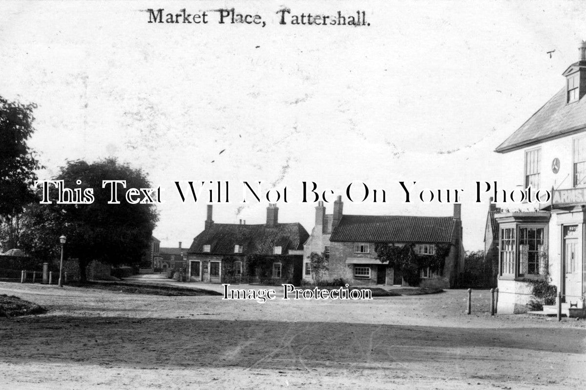 LI 821 - Market Place, Tattershall, Lincolnshire c1906 – JB Archive