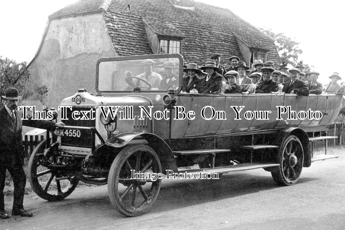 LO 1558 - Charabanc, Leytonstone, London – JB Archive