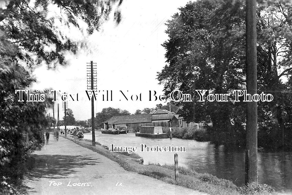 LO 1737 - Top Locks, Southall Canal, London – JB Archive
