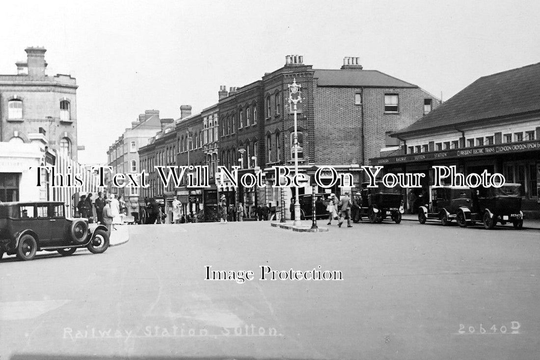 LO 3580 - Sutton Railway Station, London – JB Archive