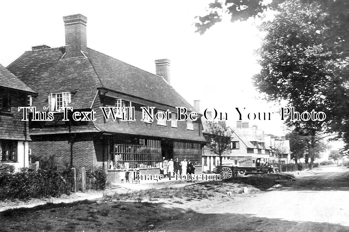 LO 4590 - Stag Lane, Roe Green, London c1924 – JB Archive