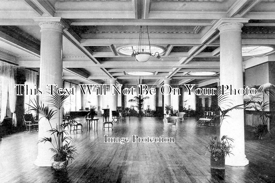 LO 5557 - Ballroom, Furnival House, Highgate Hill, London – JB Archive
