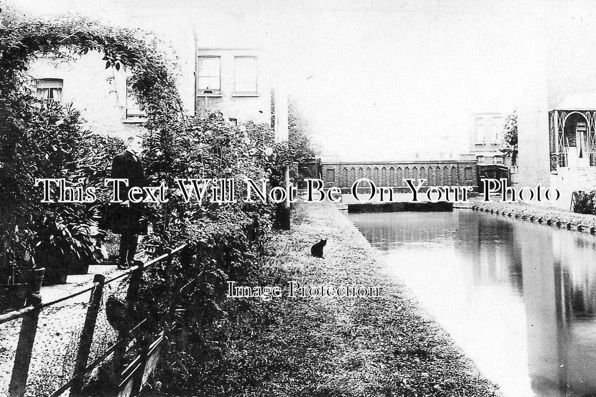 MI 2041 - New River At Burgyone Road, Harringay, Middlesex, London c19 ...