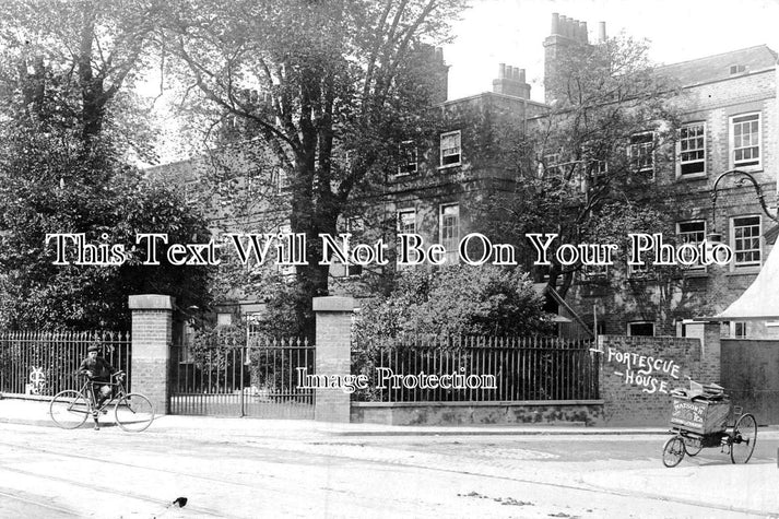 MI 992 - Fortescue House, Twickenham, Middlesex – JB Archive
