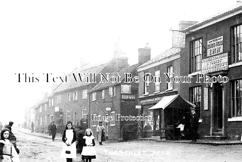 NF 1996 - Kings Head Pub, The Street, Acle, Norfolk c1910 – JB Archive