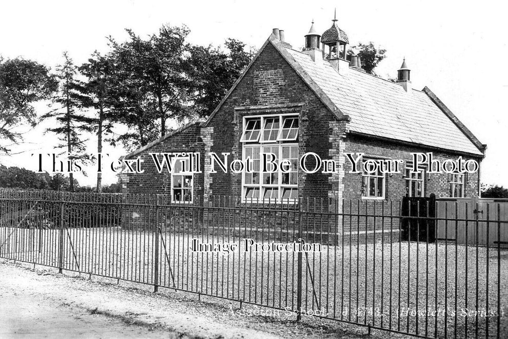 NF 2358 - The School, Aslacton, Norfolk – JB Archive