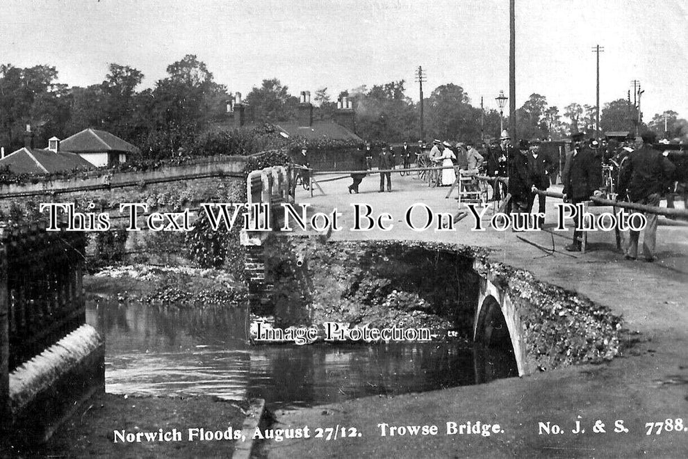 NF 4542 - Trowse Bridge, Norwich Floods, Norfolk 1912 – JB Archive
