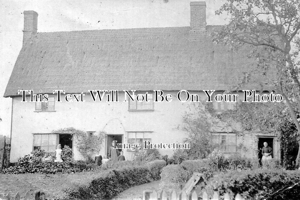 NF 548 - Roydon Thatched Cottages, Diss, Norfolk – JB Archive