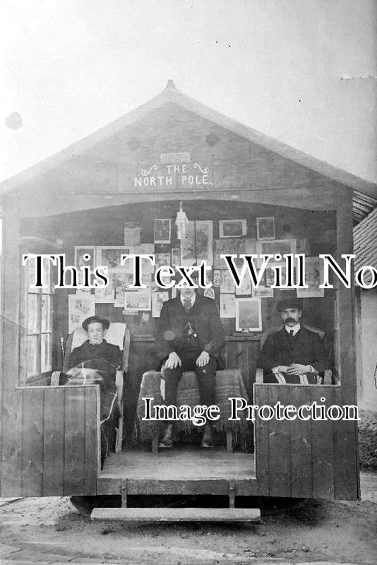 NF 621 - The North Pole Beach Hut, Holt, Norfolk – JB Archive