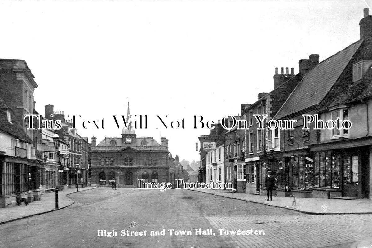 NH 1290 - High Street & Town Hall, Towcester, Northamptonshire c1915 ...