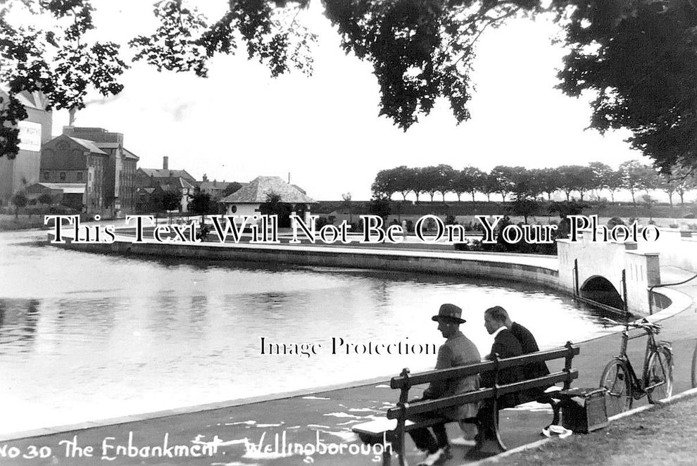 NH 1661 - The Embankment, Wellingborough, Northamptonshire – JB Archive