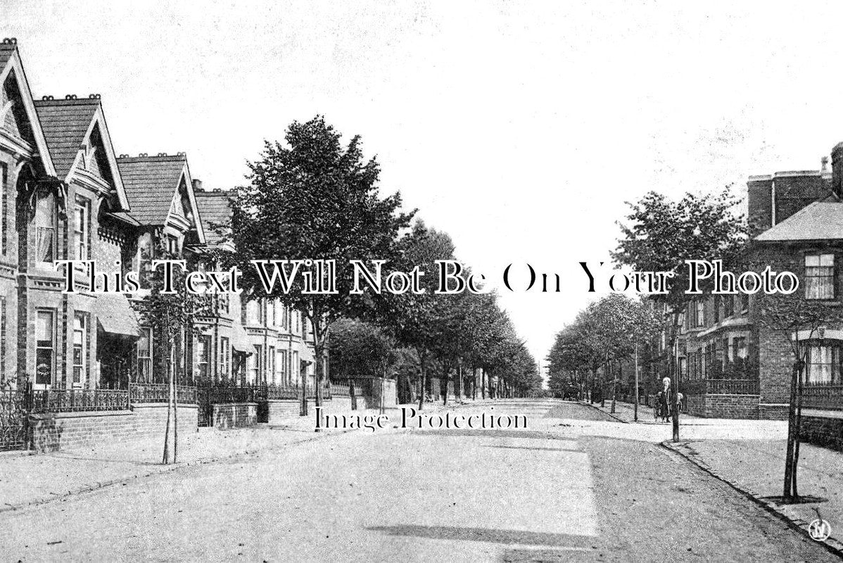 NH 1938 - Broadway, Kettering, Northamptonshire – JB Archive