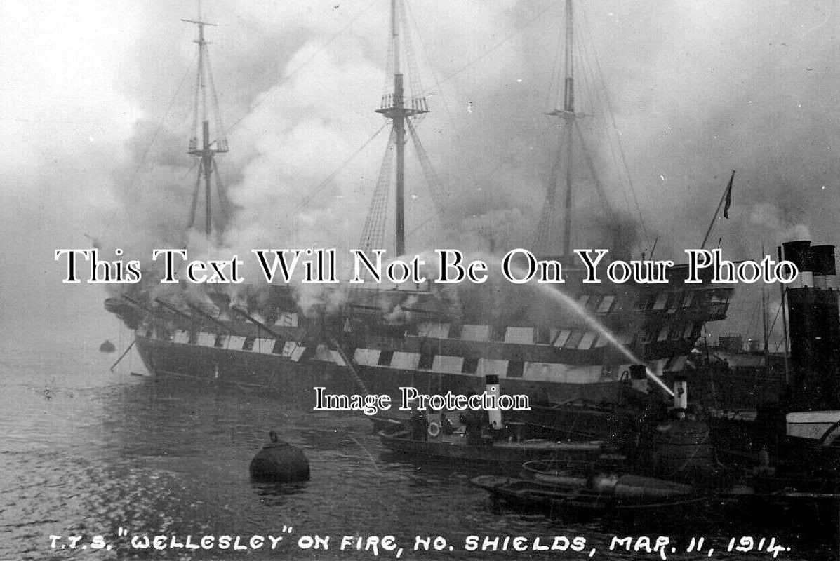 NO 2513 - TTS Wellesley Training Ship Fire, North Shields 1914 – JB Archive