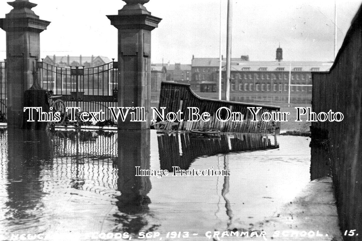 NO 2732 - Grammar School, Newcastle Floods, Northumberland 1913 – JB Archive