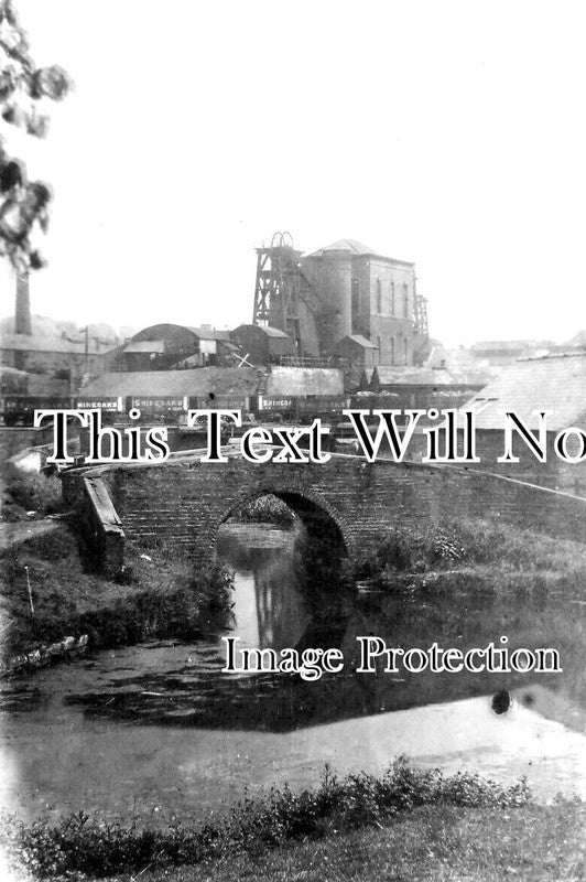 NT 1762 - Shireoaks Colliery & Canal Bridge, Nottinghamshire – JB Archive