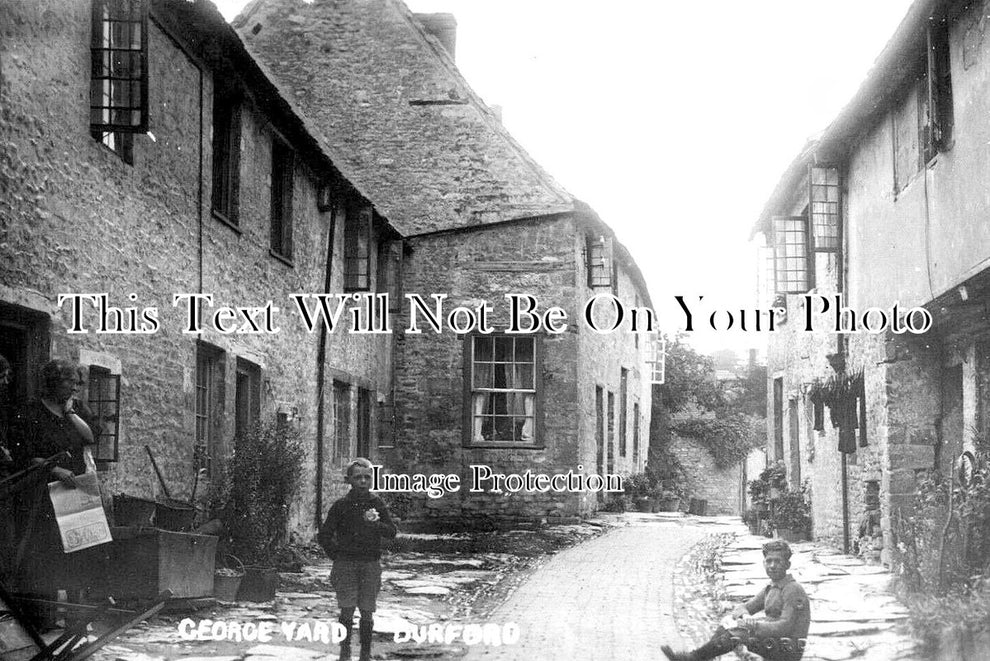 OX 1157 - George Yard, Burford, Oxfordshire – JB Archive