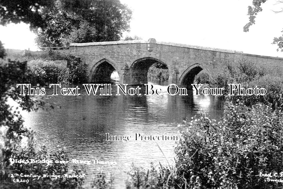 OX 1388 - River Thames Oldest Bridge, Radcot, Oxfordshire – JB Archive