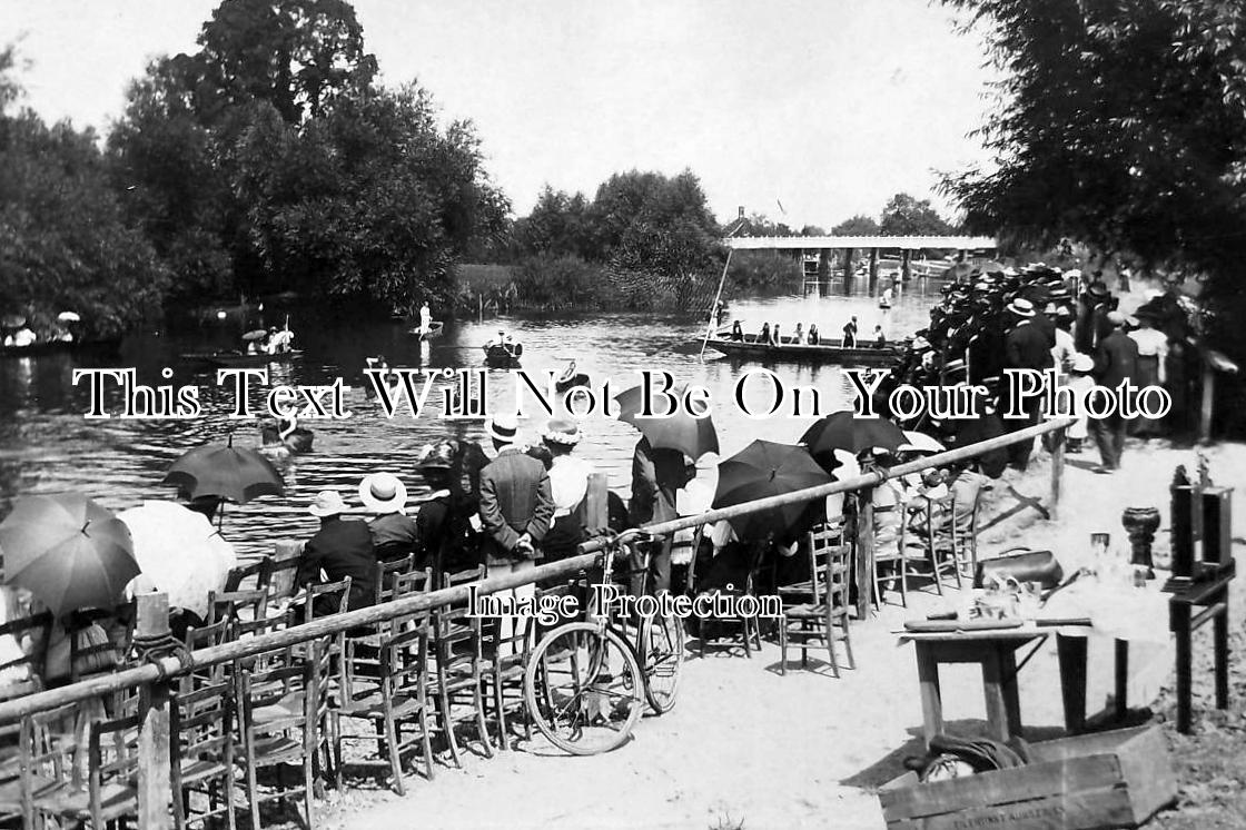 OX 187 - River Regatta, Goring On Thames, Oxfordshire c1910 – JB Archive
