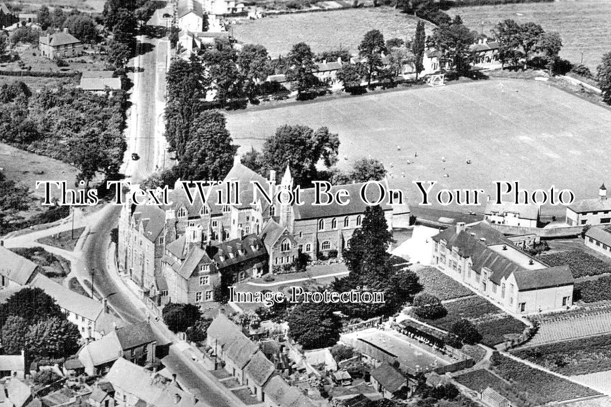 OX 992 - Bloxham School, Oxfordshire – JB Archive
