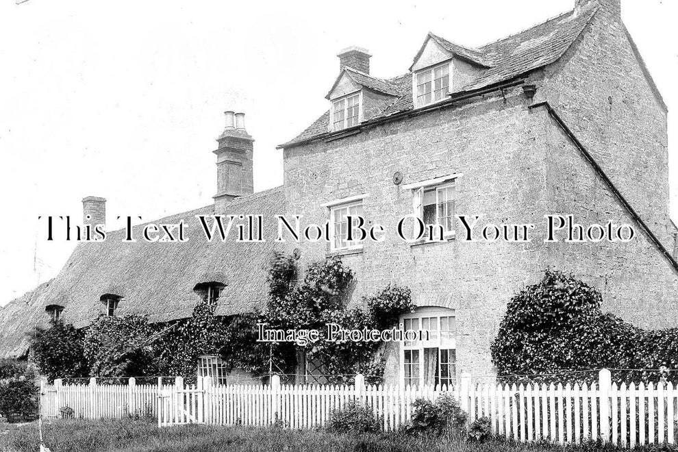 RU 113 - Cottages & House, Picksworth, Rutland c1908 – JB Archive