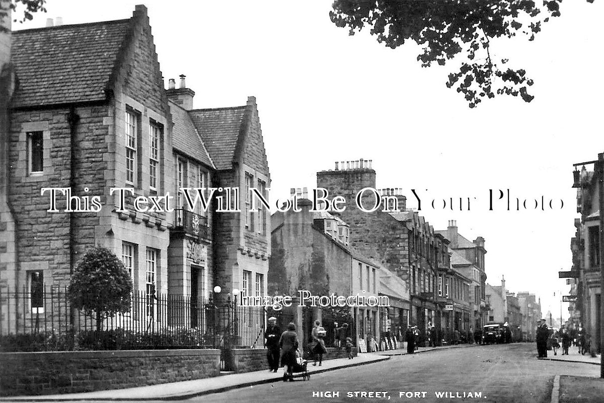 SC 307 - The High Street, Fort William, Scotland – JB Archive