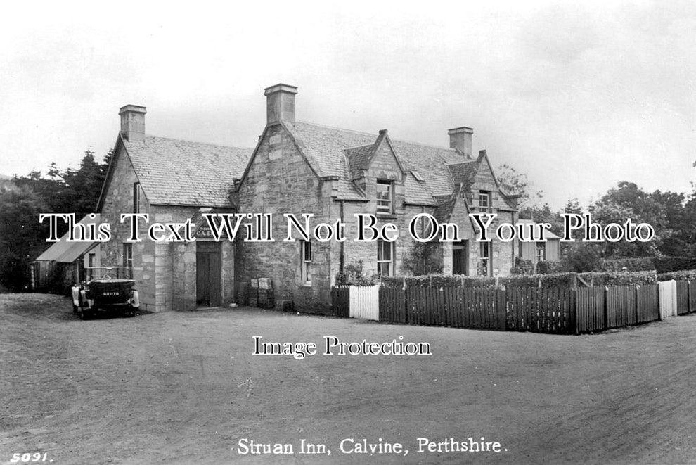 SC 4220 - Struan Inn Pub, Calvine, Perthshire, Scotland – JB Archive