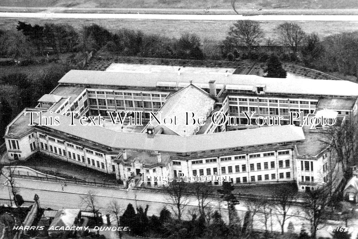 SC 682 - Harris Academy, Dundee, Scotland c1935 – JB Archive