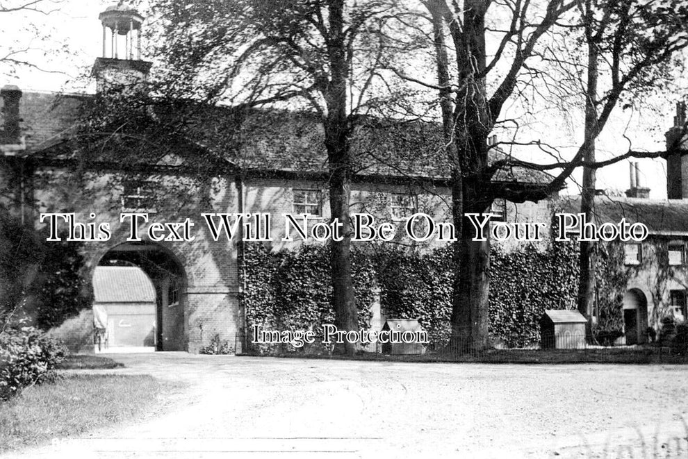 SF 2797 - Benacre Hall Stables, Wangford, Suffolk c1907 – JB Archive