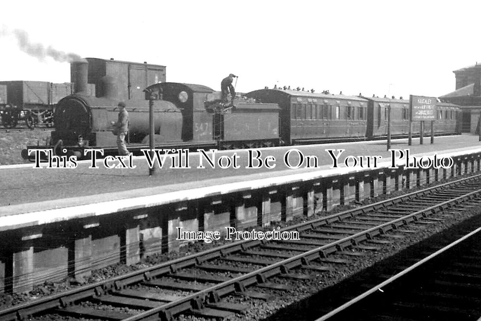 SF 3680 - Haughley Railway Station, Suffolk – JB Archive