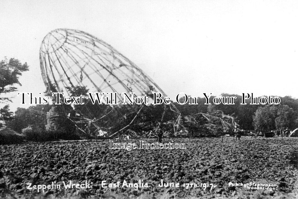 SF 3726 - Zeppelin Airship Wreck, Theberton, Suffolk 1917 WW1 – JB Archive