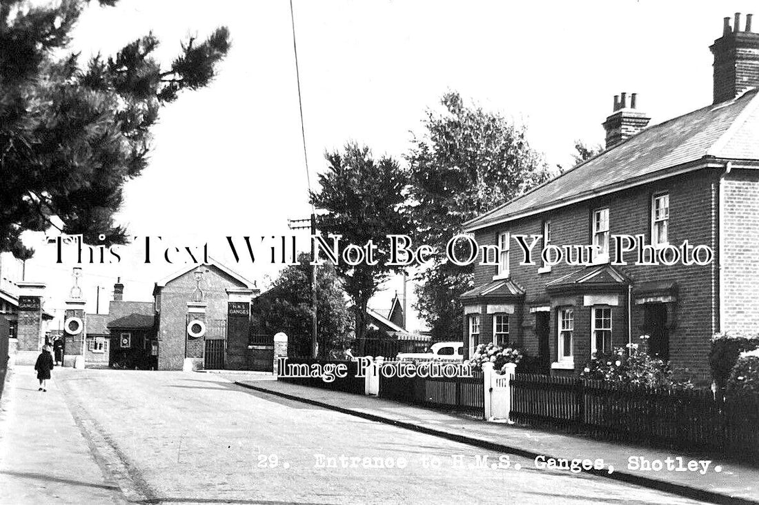 SF 4233 - Entrance To HMS Ganges, Shotley, Suffolk – JB Archive