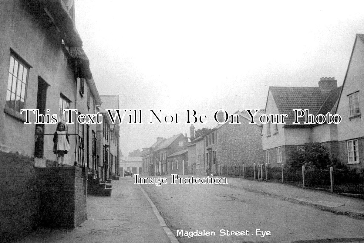 SF 4380 - Magdalen Street, Eye, Suffolk c1920 – JB Archive