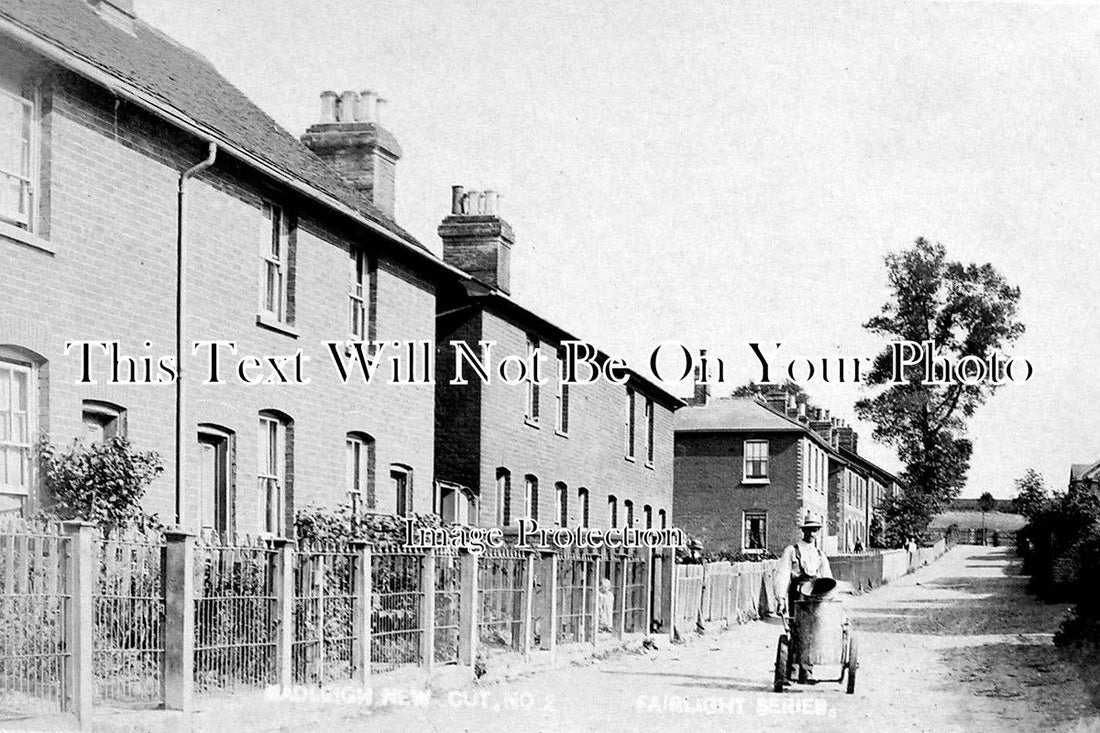 SF 46 - The New Cut, Hadleigh, Suffolk c1905 – JB Archive