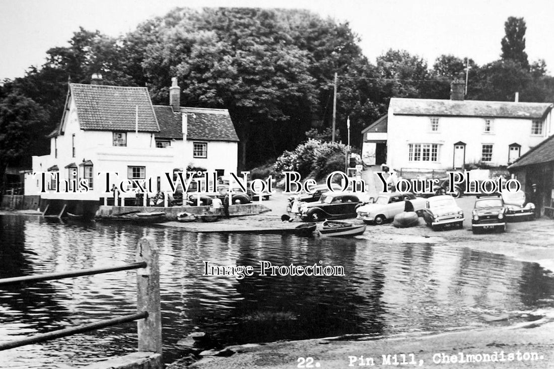 SF 929 - Pin Mill, Chelmondiston, Suffolk – JB Archive