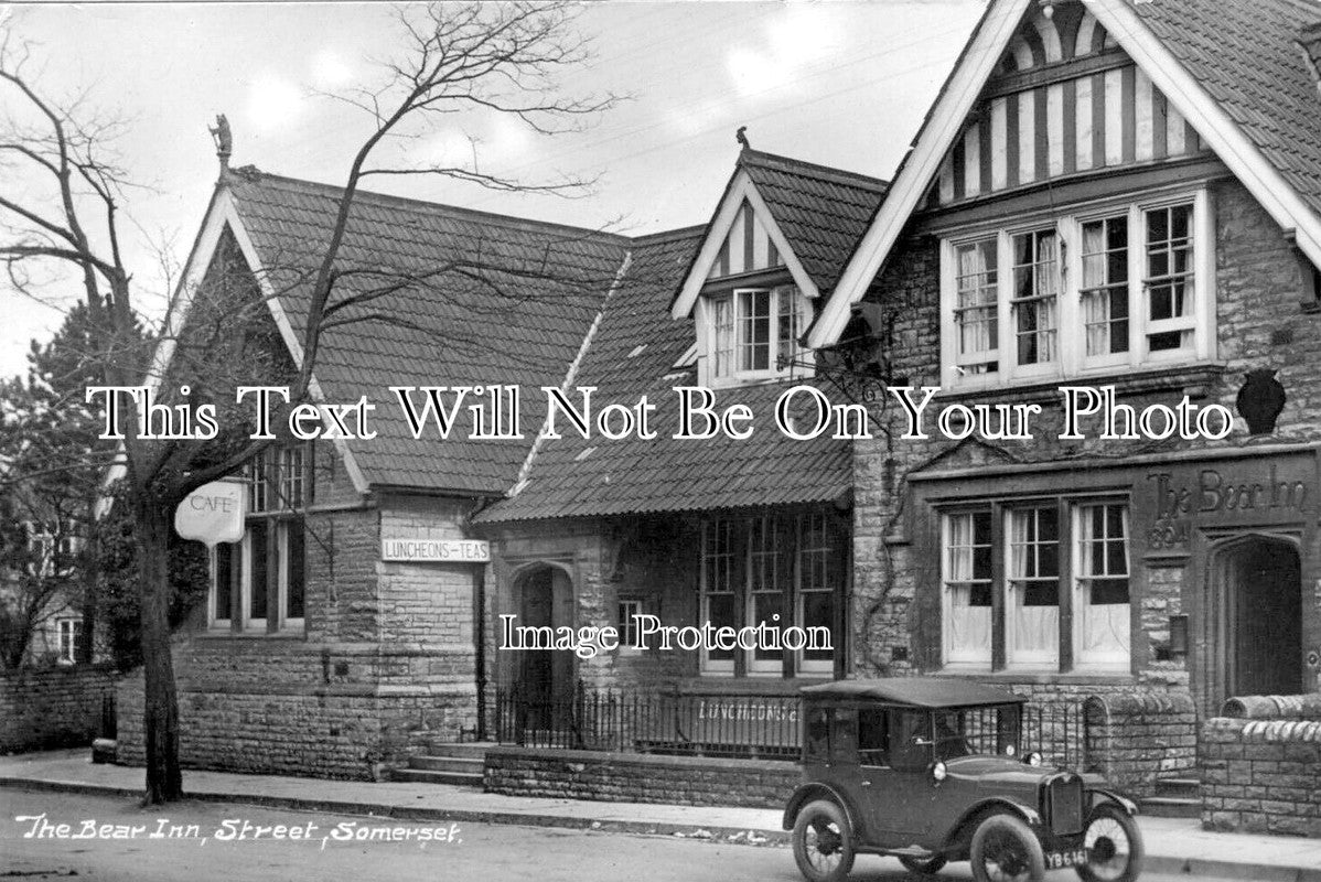 SO 3052 - The Bear Inn Pub, Street, Somerset – JB Archive